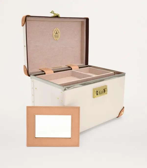GLOBE-TROTTER Safari Vanity Case - Ivory