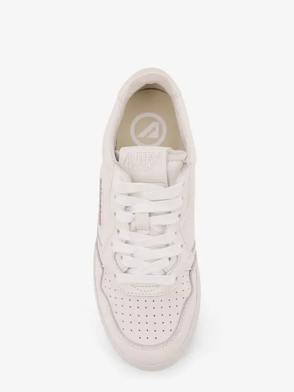 AUTRY Medalist Low Leather Sneakers - White