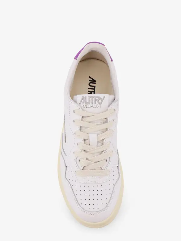 AUTRY Medalist Low Leather Sneakers