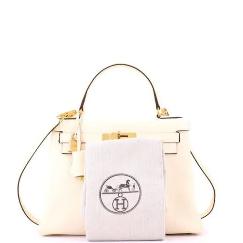 Hermès Kelly Handbag Light Togo With Gold Hardware 28