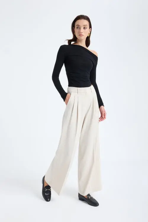 MONLICIA Liora Double Pleated Palazzo Trousers