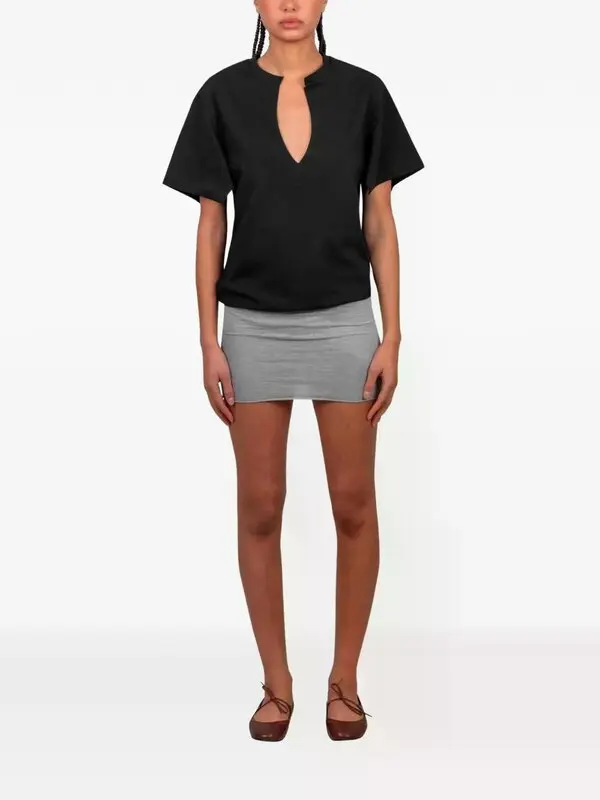 Gimaguas Alina V-neck T-shirt - Black