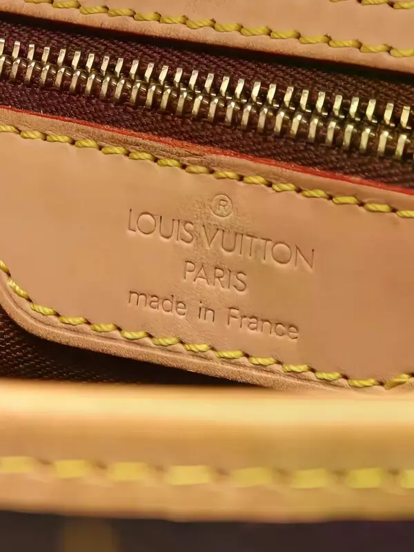 LOUIS VUITTON 2004 Sologne Monogram Shoulder Bag