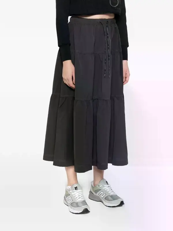 AND WANDER Crinkled Skirt