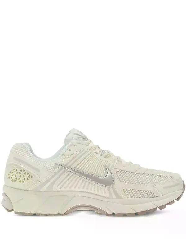 Nike Zoom Vomero Metallic Sneakers - Neutrals