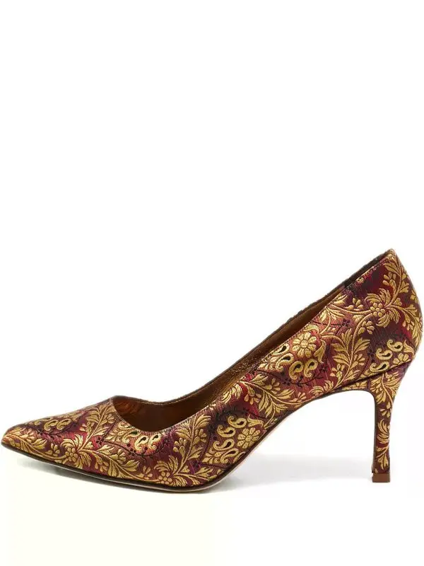 Manolo Blahnik Bb Brocade Pointed-toe Pumps