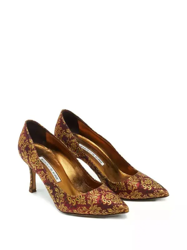 Manolo Blahnik Bb Brocade Pointed-toe Pumps