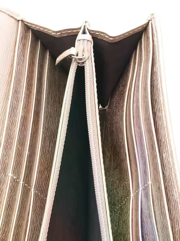 Gucci 2010s Lovely Bifold Leather Wallet - Neutrals