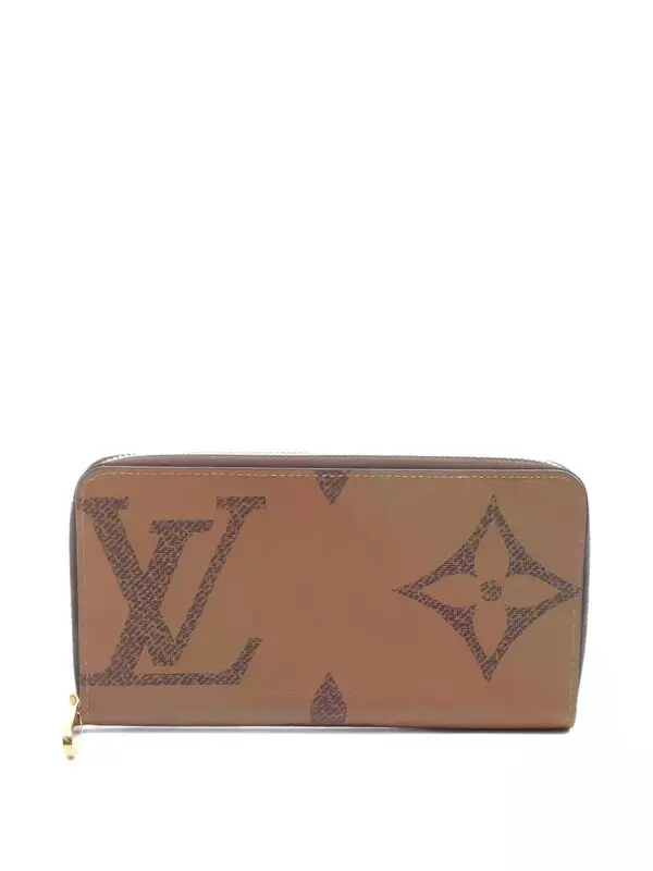 LOUIS VUITTON 2010s Zippy Monogram Wallet - Brown