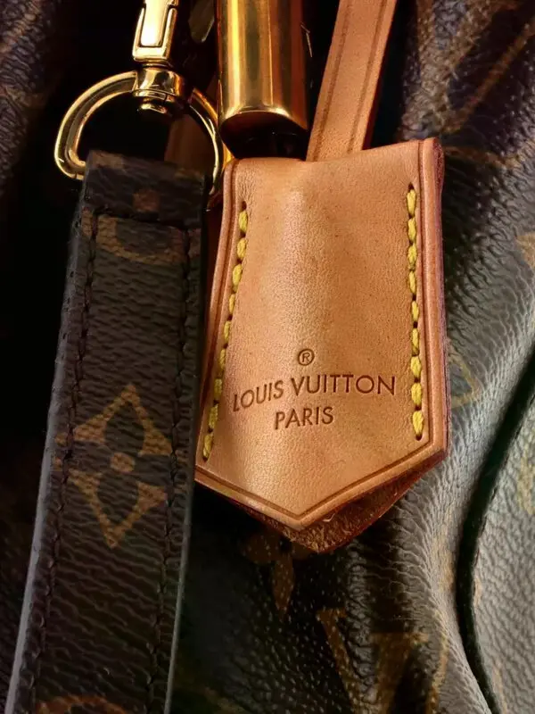 LOUIS VUITTON Montaigne Monogram Canvas Mm Tote Bag