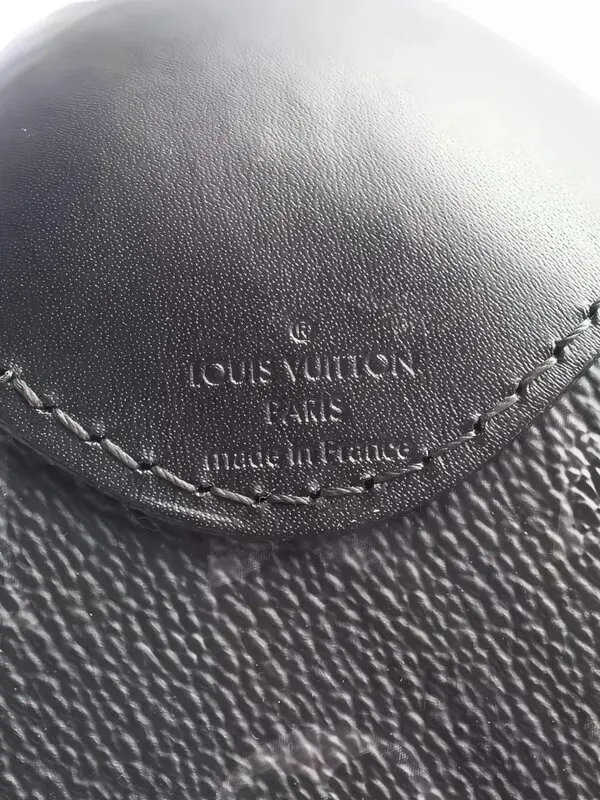 LOUIS VUITTON 55 Horizon Eclipse Monogram Luggage