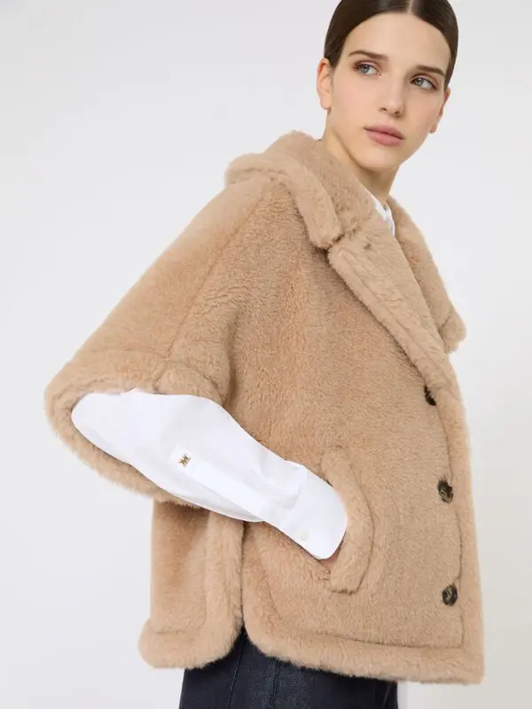 Max Mara Alpaca And Cashmere Teddy Fabric Cape - Beige