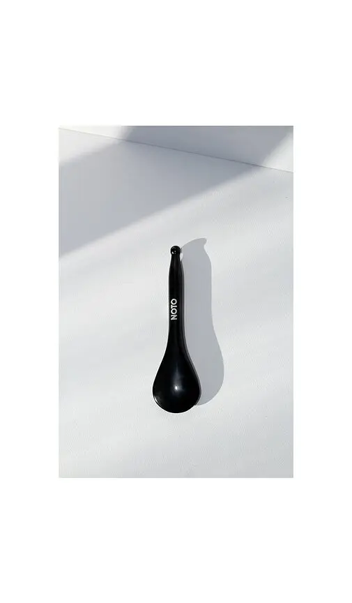 NOTO BOTANICS Bian Stone Facial Tool