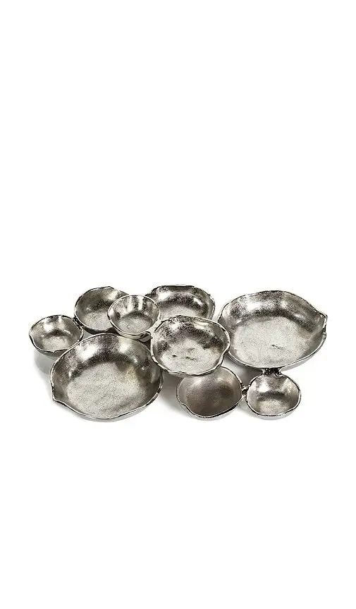 THE FAVORITES Cluster Of Nine Round Serving Bowls In Metallic Silver - Nickel