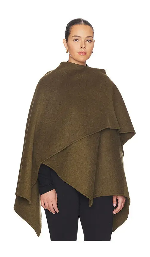 L'academie Wool Cape