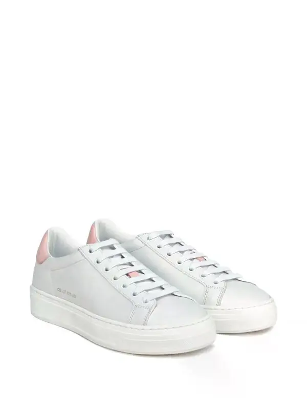 CU | LT ESSENCE Lace-up Low-top Sneakers