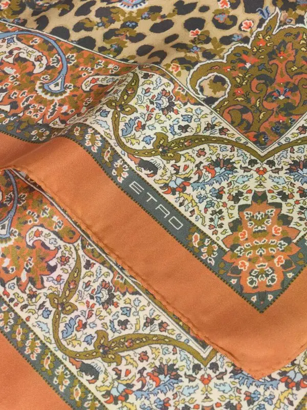 Etro Paisley-animal Motif Scarf - Neutrals
