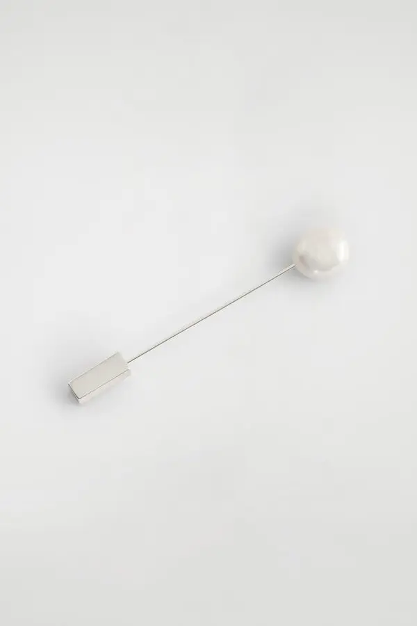 Cos Freshwater Pearl Brooch