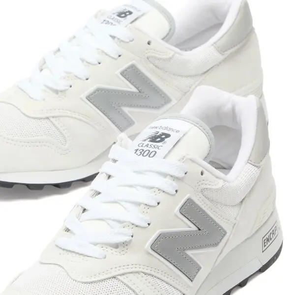 NEW BALANCE 1300 Sneaker