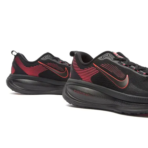 Nike Vomero 18 Running Sneaker - Black/crimson/anthracite