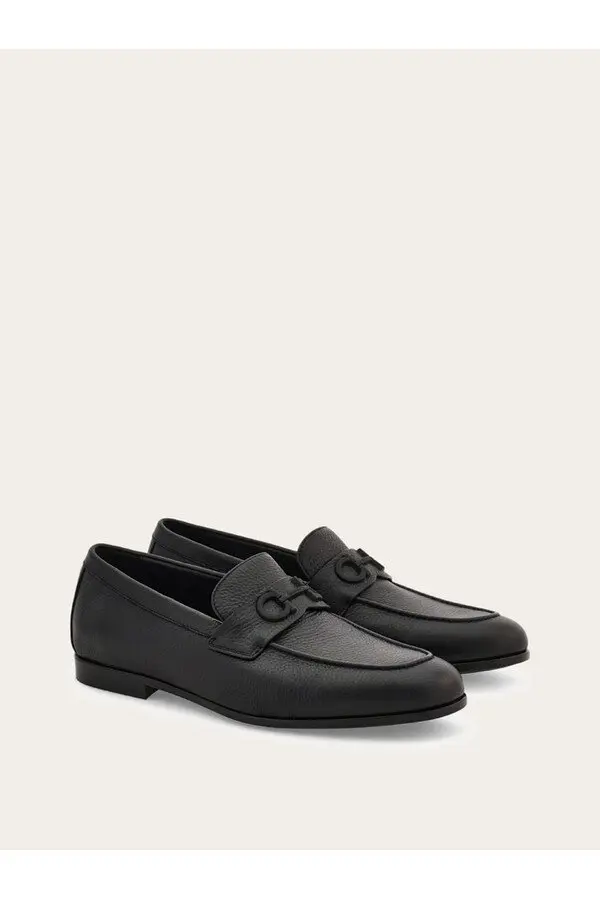 FERRAGAMO Gancini Buckle Loafer - Black