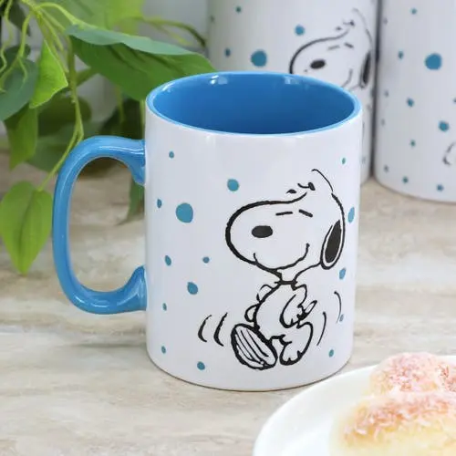 Gibson Freckled Joy Snoopy 17 Ounce Stoneware Mug Set