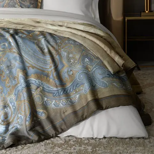 TOGAS Esthira Comforter