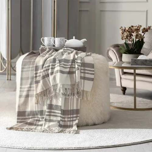 TOGAS Ruiz Throw