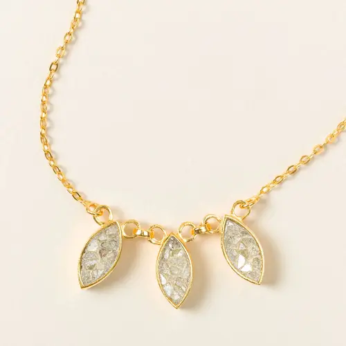 UNCOMMON GOODS Sliced Raw Diamond Trio Pendant Necklace