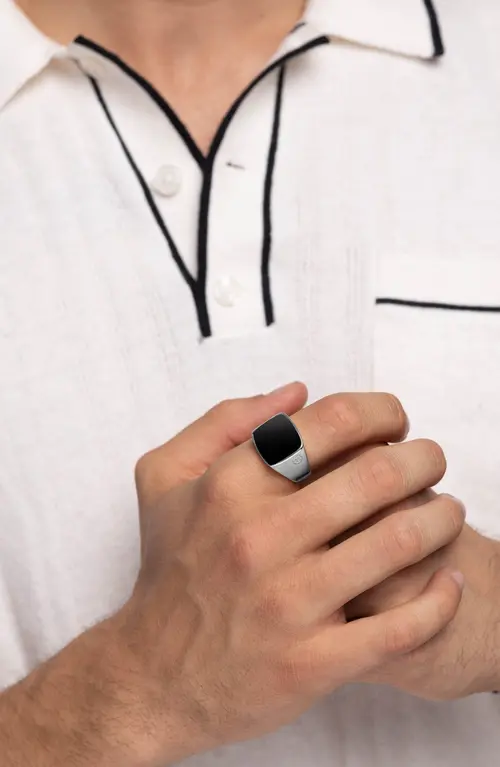 NIALAYA Silver Finish Signet Ring - Silver/onyx