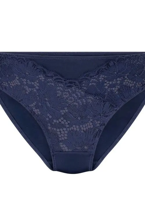 Hunkemoller Andrea Brazilian