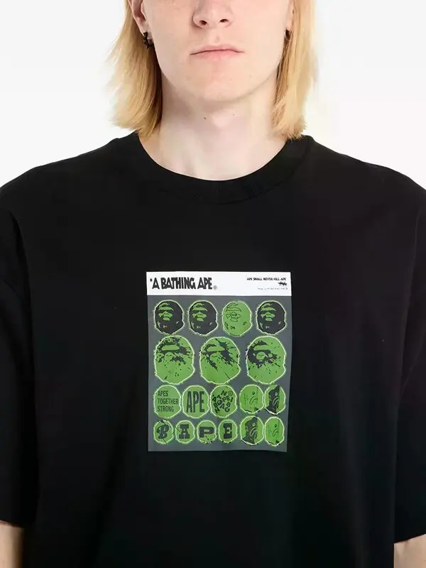 A BATHING APE Sticker Graphic-print T-shirt - Black