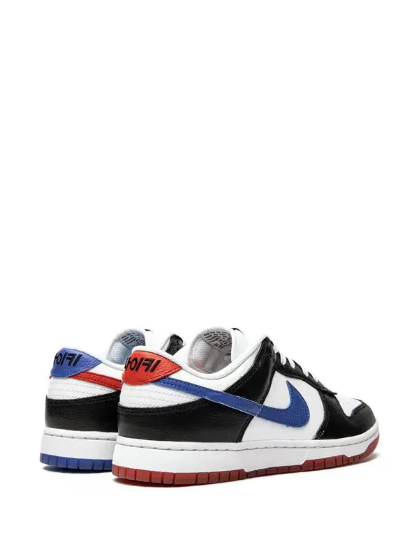 Nike Swoosh Dunk Low-top Sneakers - White