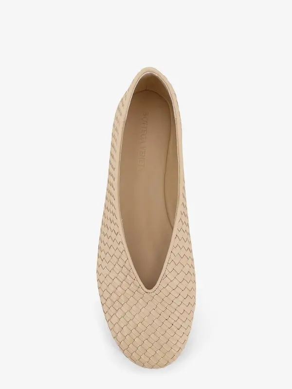 Bottega Veneta Flat Leather Ballet Flats With Intrecciato Weave - Beige