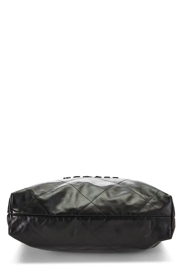 Chanel 22 Hobo Bag