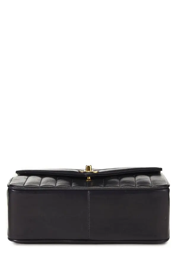 Chanel Lambskin Chevron Envelope Flap Bag - Navy
