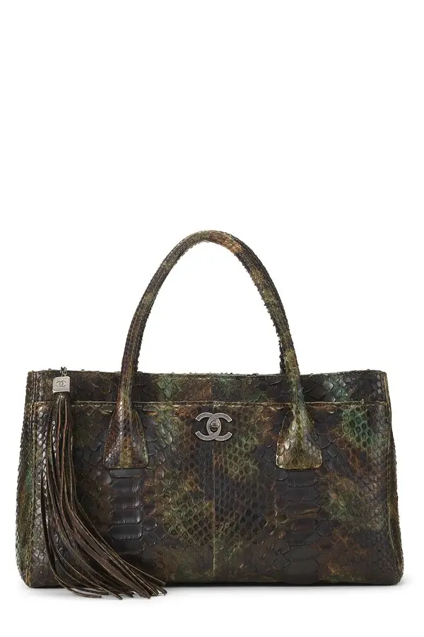 Chanel Cerf Executive Shopper Tote