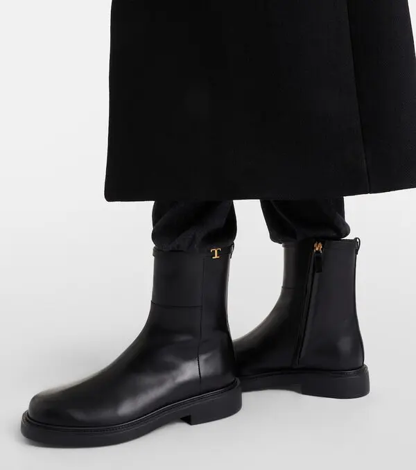 TOD'S Leather Ankle Boots