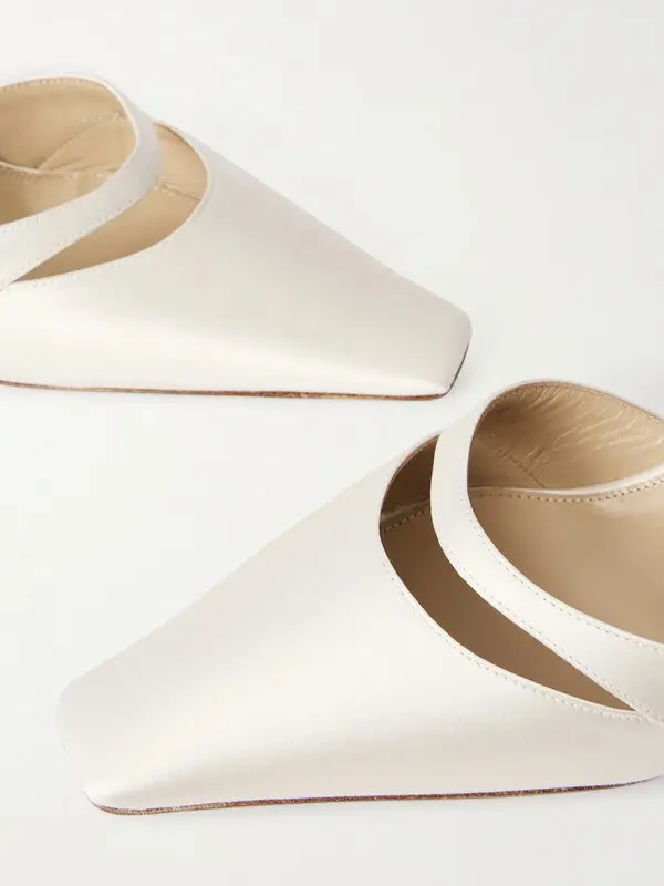 DANIELLE FRANKEL Josie Satin Pumps