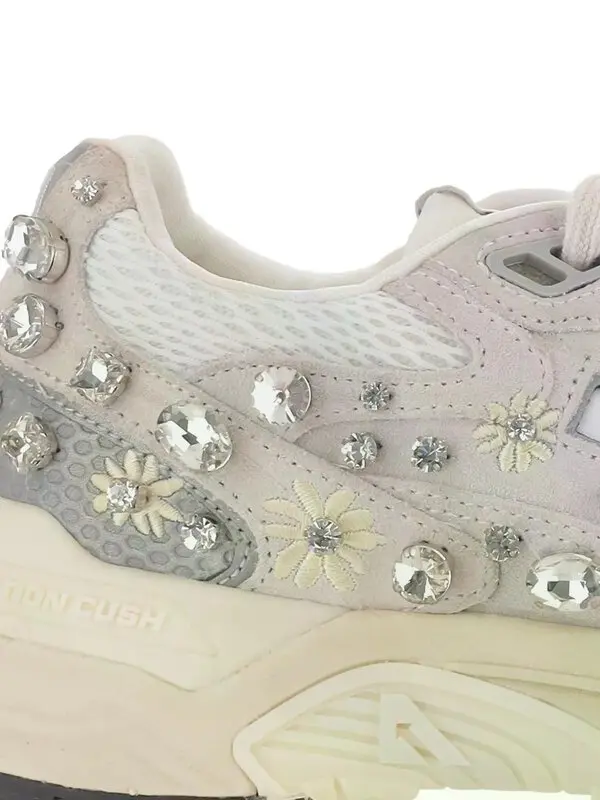 AUTRY Hyperway Embellished Sneakers