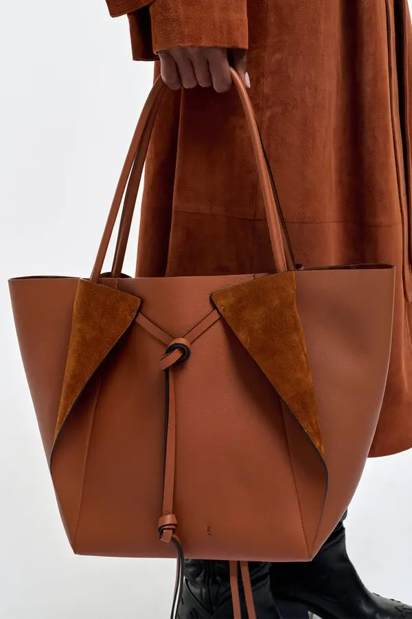 Gabriela Hearst Marija Tote Bag In Leather - Cognac
