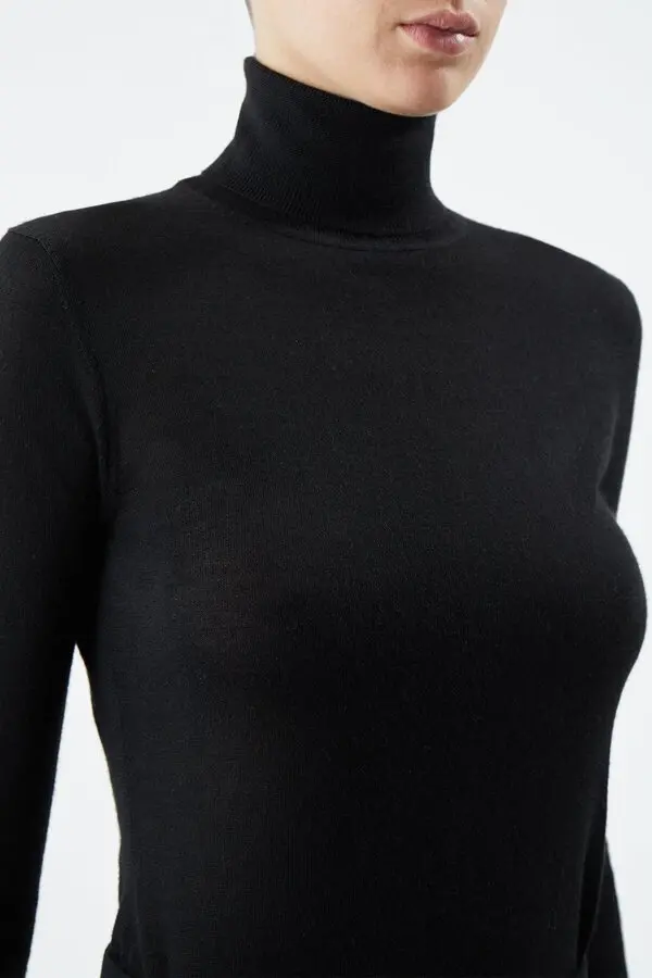 Gabriela Hearst Costa Knit Turtleneck In Cashmere Silk - Black