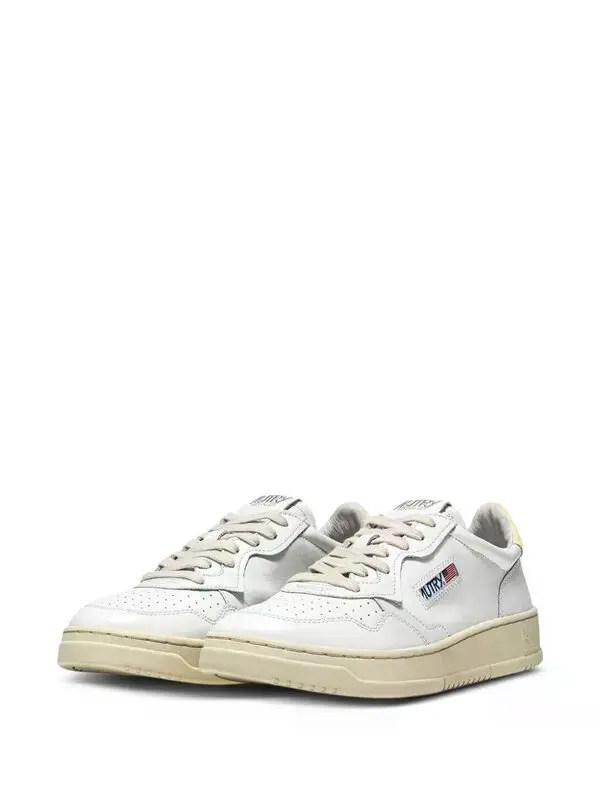 AUTRY Medalist Low Leather Sneakers