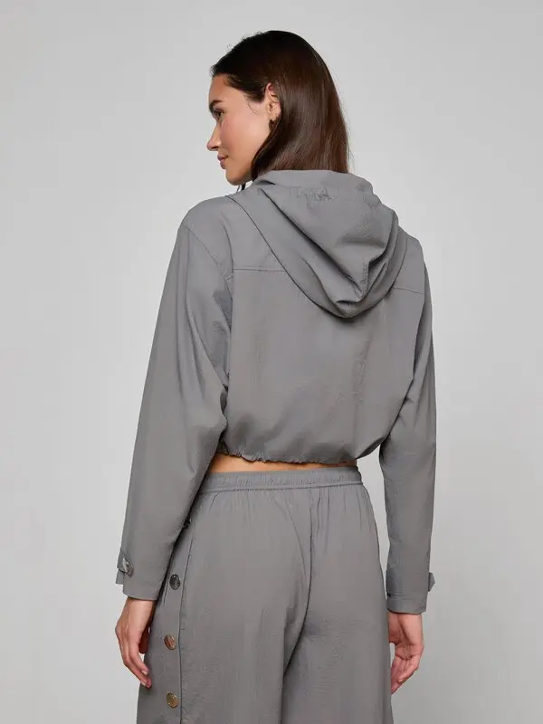 L'Agence Bronwyn Cropped Windbreaker - Medium Grey