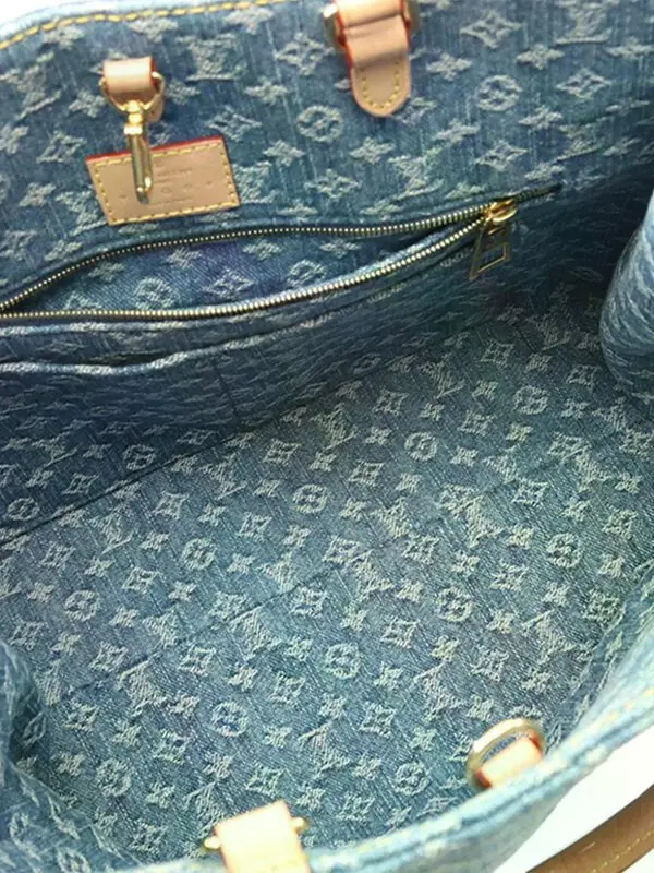 LOUIS VUITTON 2021-2025 Monogram Denim Onthego Mm Tote Bag - Blue