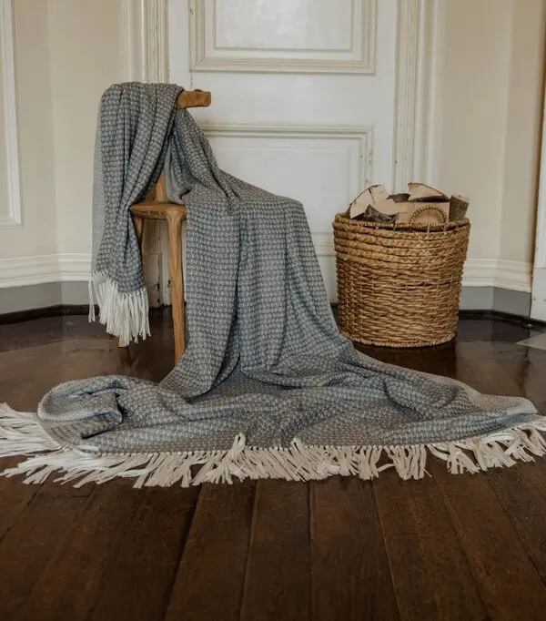 ARAMINTA CAMPBELL Alpaca-blend Willow Throw