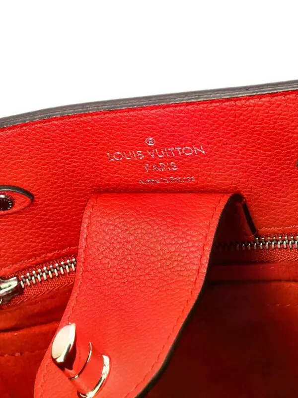LOUIS VUITTON Lockme Leather Bucket Bag - Red