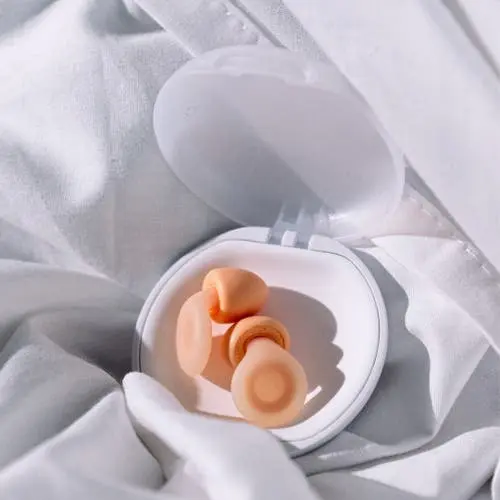 LOOP Dream Silicone/memory Foam Earplugs For Sleep Comfort - Peach