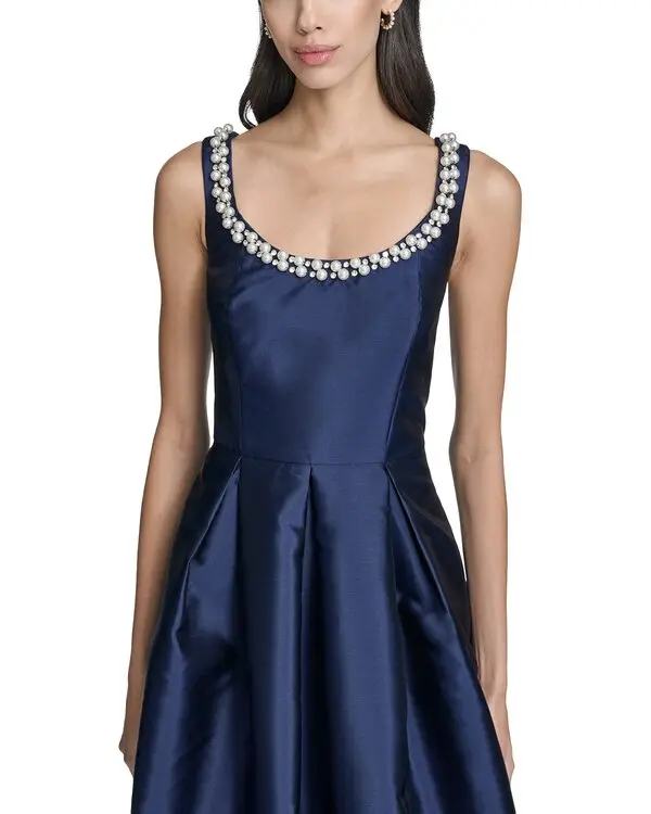 Eliza J Sleeveless Scoop Neck Ballgown