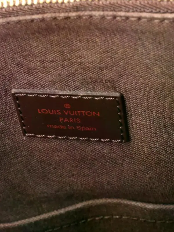 LOUIS VUITTON Cabas Beaubourg Damier Tote Bag